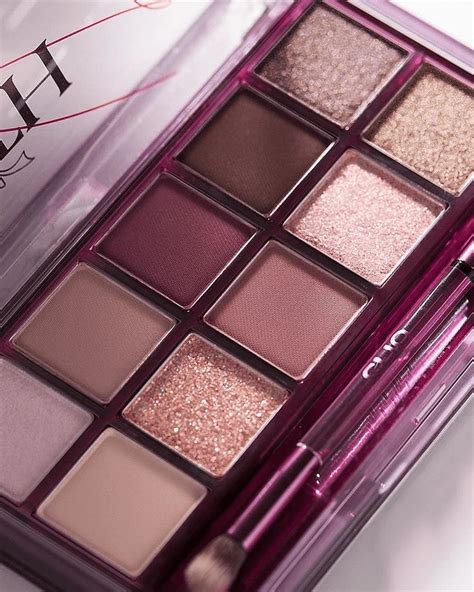 CLIO Pro Eye Palette #Over the Path | Eye palette, Palette, Shadow palette
