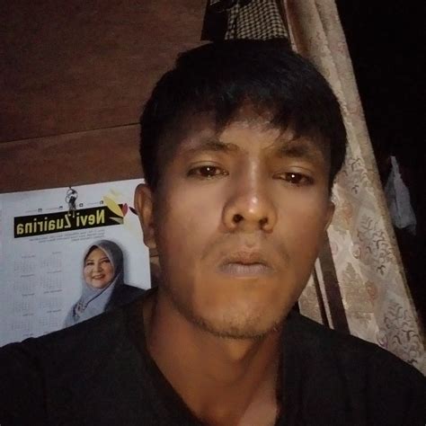 Bokep abg memek montok coli muncrat /video bokep abg coli /koleksi foto bugil ku pamer pantat ...