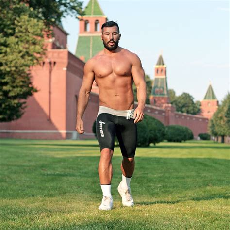 training | Athletic fashion, Sport man, Fitness body