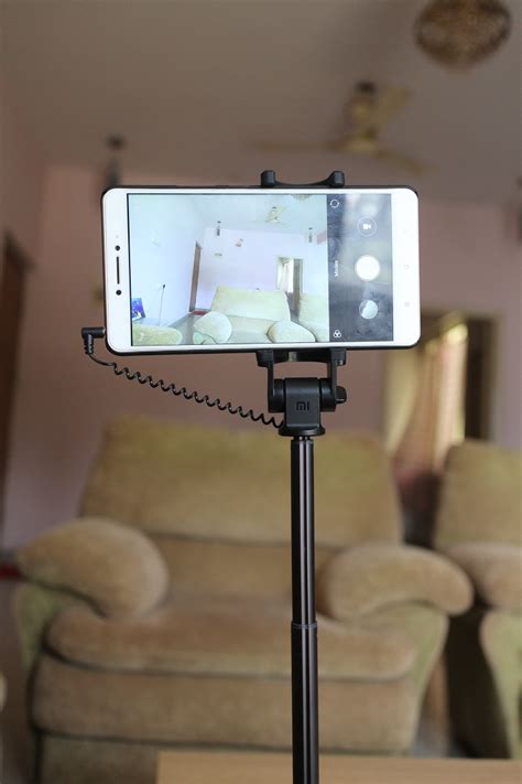 MI-Selfie-Stick-3 - Face of IT Reviews