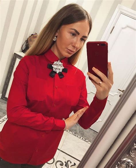Рубашка ткань- хб коттон брошь в комплекте рр. 42 44 46 48 400 грн.