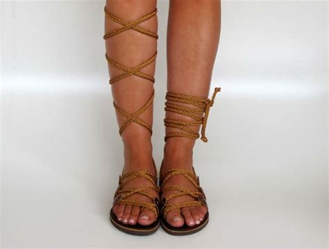 Römische Sandalen sind ein bequemer und super aktueller Sommerhit ...