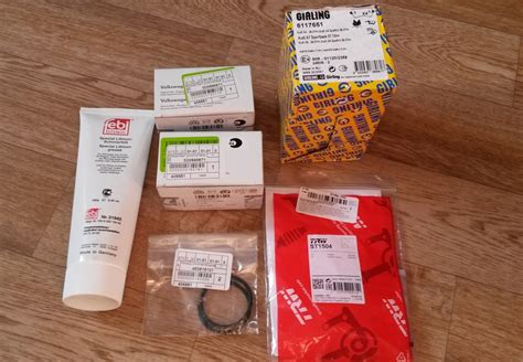 ST1504 Ремкоплект тормозного суппорта для SEAT, VW, SKODA, AUDI TRW ...