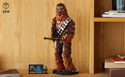 Amazon.com: LEGO Star Wars Chewbacca, Buildable Star Wars Collectible ...