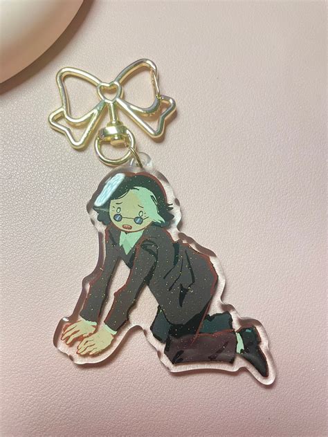 F&C Simon Babygirl Pose Keychain - Etsy