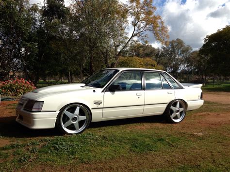 1985 Holden VK BROCK GROUP-A - Banjas - Shannons Club