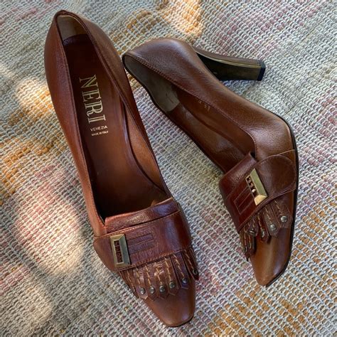 Neri Venezia Brown Leather Pumps - Gem