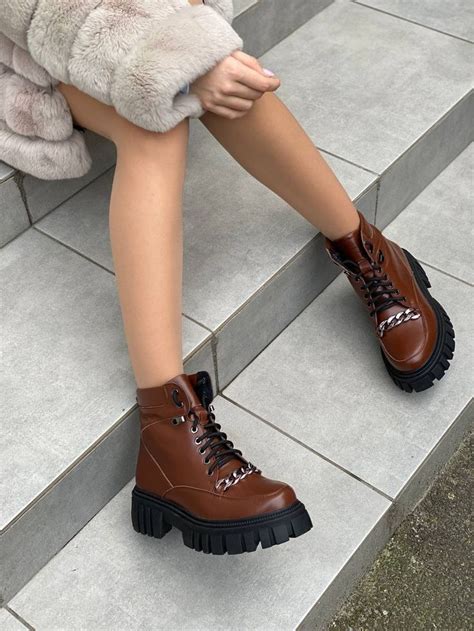Женские кожаные рыжие ботинки тренд осени 2021 | Bean boots, Ll bean ...