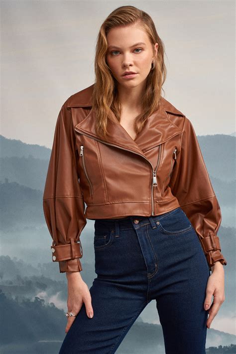 Product Catalogue - LACARINO