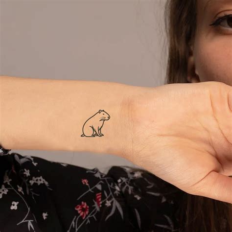 Minimalist Capybara (Set of 2) – TattooIcon