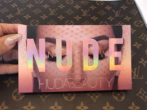 Huda Beauty Nude Palette | PS Beauty