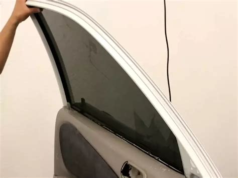 How to Install Auto Window Tint? - Car Triton