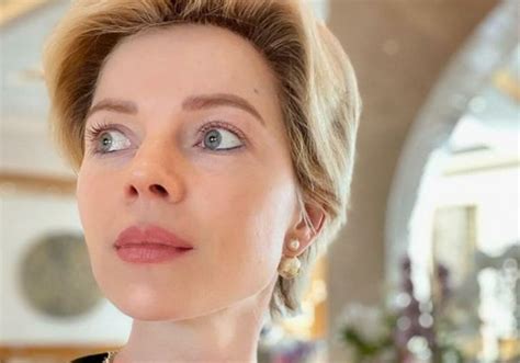 В Ташкенте: молодая жена Игоря Вдовина Елена Николаева покрасовалась в ...
