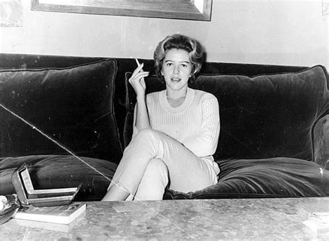 Literatura: Hilda Hilst - Esquina Musical