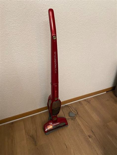 Handstaubsauger Electrolux Ergorapido plus lithium | Kaufen auf Ricardo