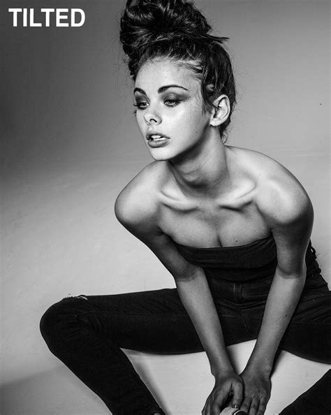 Meika – Tilted .Style
