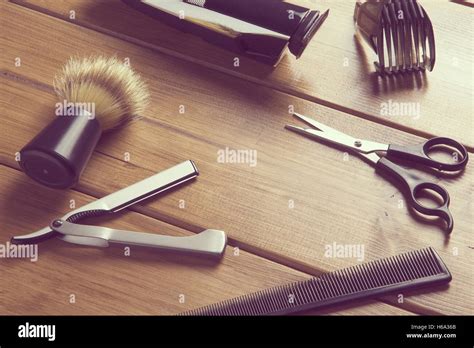 Barber tools hi-res stock photography and images - Alamy