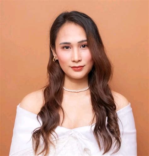 Clarisse •┈๑⋅⋯ ⋯⋅๑┈• – Medium