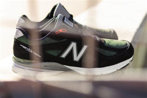 New Balance 990v4 emmer af kvalitet og tidløst design | Sneakerworld.dk