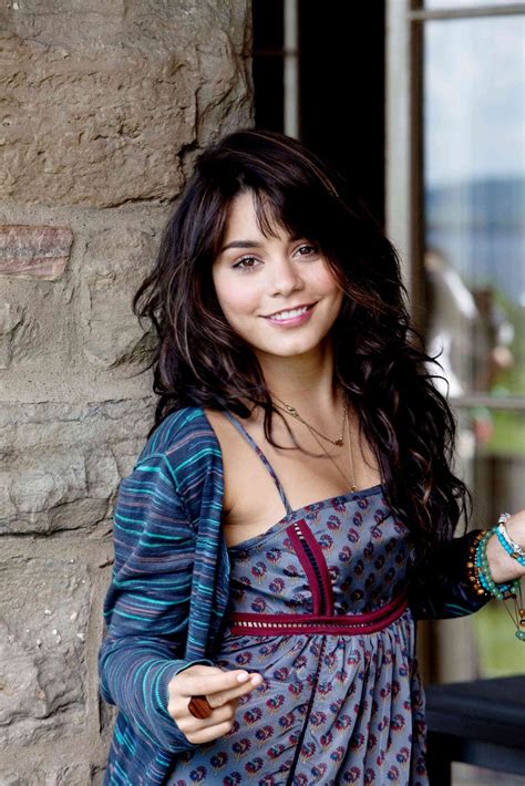 hairstyles popular 2012: Celebrity Vanessa Hudgens Messy Curly ...
