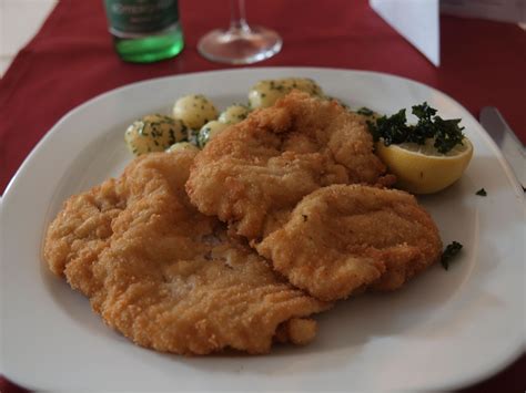 Triangel - Salzburg - Arrivalguides.com
