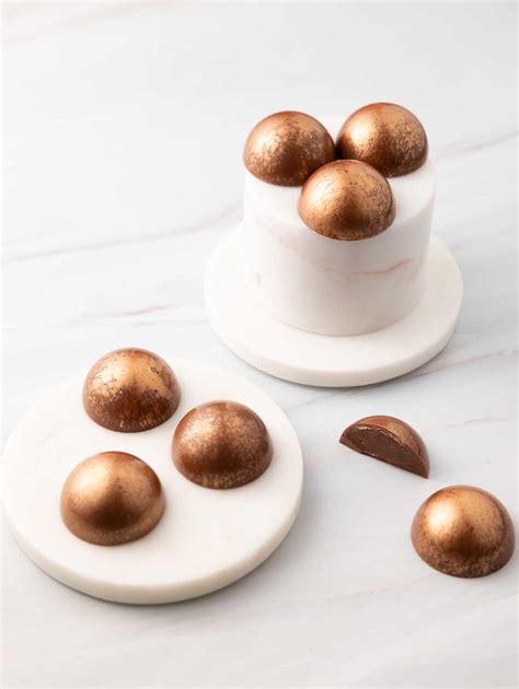 Shop – Luna Chocolate