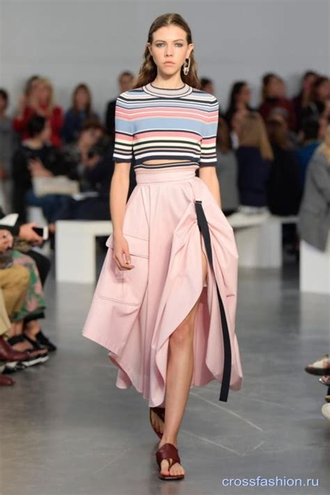 Crossfashion Group - Sportmax коллекция весна-лето 2018: Женственный ...