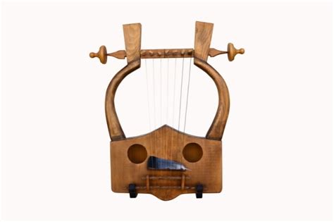 Musical Instruments That Start With the Letter L - Musical Mum