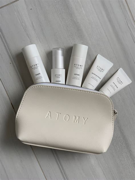 ATOMY “The Fame Skincare Travel Kit” | Travel size products, Skin care ...