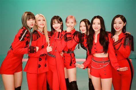 以信任爲基礎，Dreamcatcher 全員與所屬公司續約 - LUVKPOP