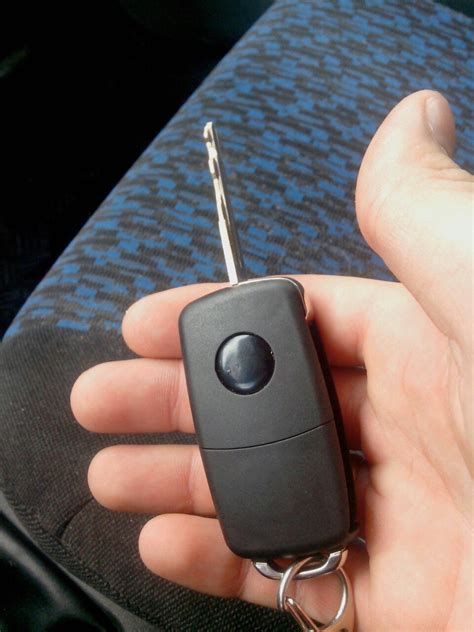 Выкидной ключ — Lada Приора седан, 1,6 л, 2009 года | стайлинг | DRIVE2