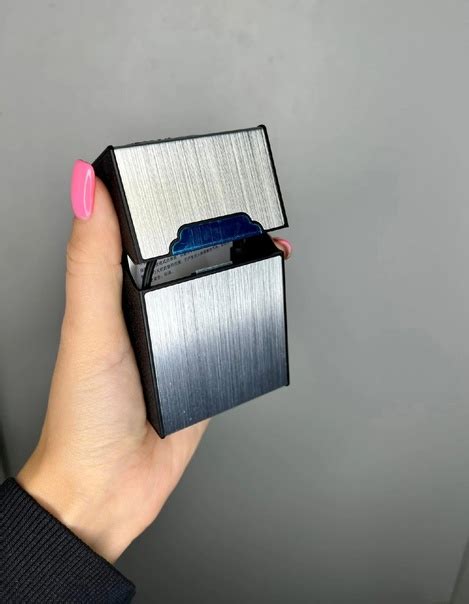 Портсигар со встроенной USB зажигалкой Цена 750 руб. Стильный и удобный ...