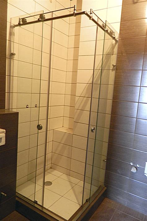 Душевая перегородка угловая, с двумя раздвижными дверьми в Краснодаре ...