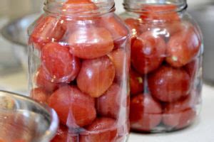 ТОМАТЫ БЕЗ КОЖИЦЫ В СОБСТВЕННОМ СОКУ — Моя кухня