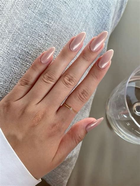 Pin by jazmine on vogue beauty secrets | Blush nails, Pearl nails, Swag ...
