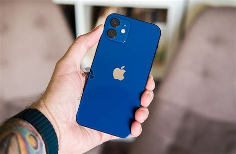 Iphone 12 В Руках Фото — Картинки