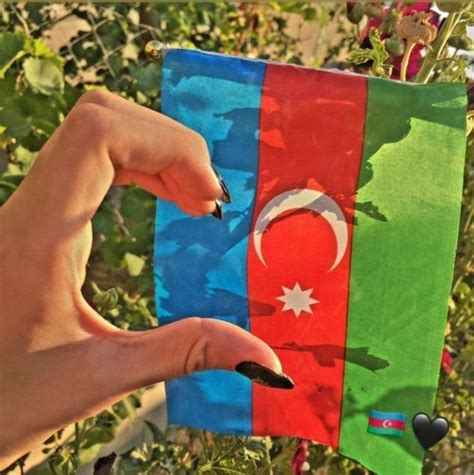 Мой красивый флаг😌🇦🇿 in 2020 | Azerbaijan flag, Best photo poses, Flag