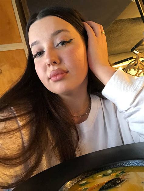 My face looks so much better without makeup : r/SendMeCompliments