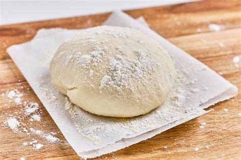 Receta de masa de pizza tradicional casera