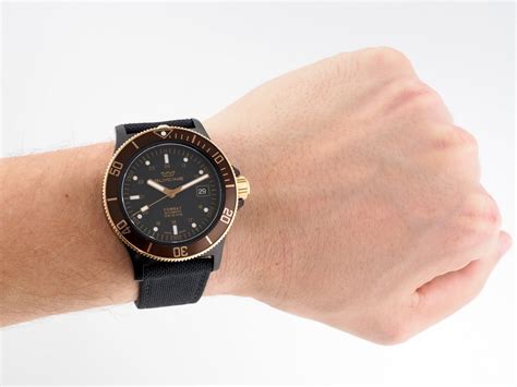 Glycine Combat SUB Golden Eye: купить новые часы по выгодной цене ...