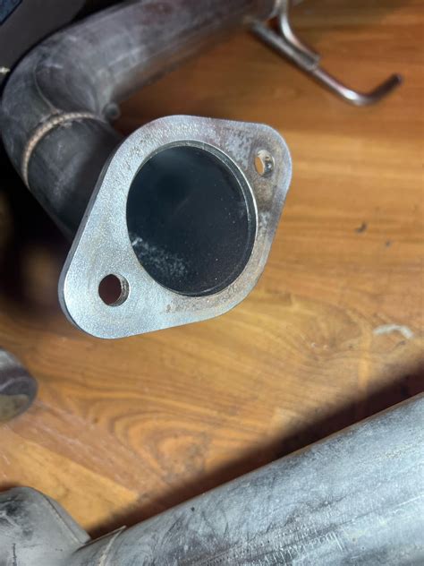 Is this a clean enough surface for the next gasket ? : r/MechanicAdvice
