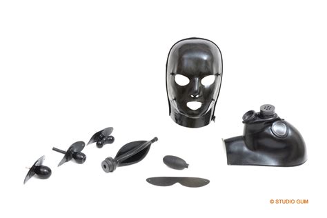 Multi Funktions Maske MFM 2 - HEAVY RUBBER by STUDIO GUM