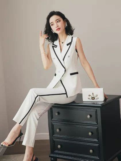 Ghim của Jadwiga Herfet trên Moda | Thời trang nữ, Thời trang, Quần áo