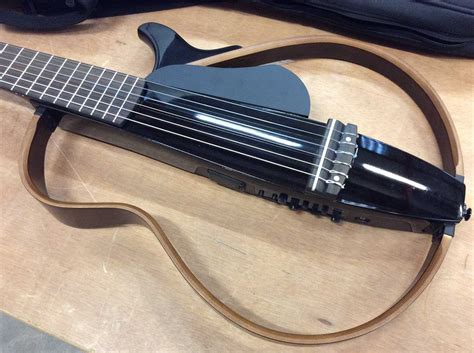 Lot 1761 - Yamaha Silent Guitar