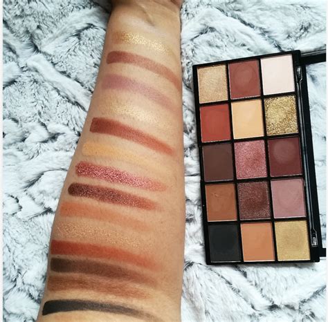 Makeup Revolution Reloaded Palette Velvet Rose Review | Makeupview.co