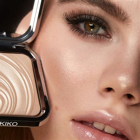 GLOW FUSION INTENSE POWDER HIGHLIGHTER/ПУДРОВЫЙ ХАЙЛАЙТЕР С НЕВЕРОЯТНЫМ ...
