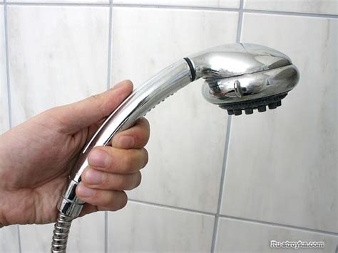 Как поменять душевую лейку: 8 шагов (с иллюстрациями)