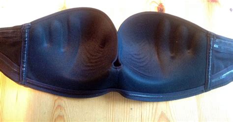 Review: Wonderbra Ultimate Strapless in 32C - Big Cup Little Cup