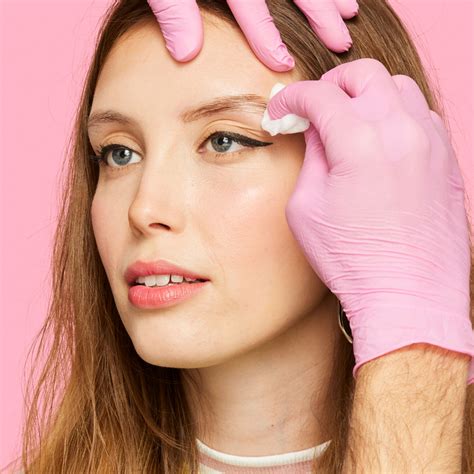 Brow Tinting Services | Benefit Cosmetics