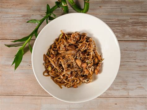 Вкусная китайская лапша. Заказать лапшу в Саратове по низкой цене